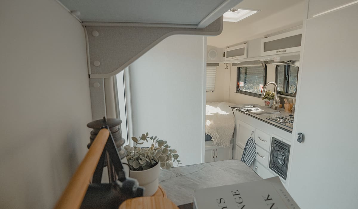 FIberglass 17' Travel Trailer - Escape Trailer